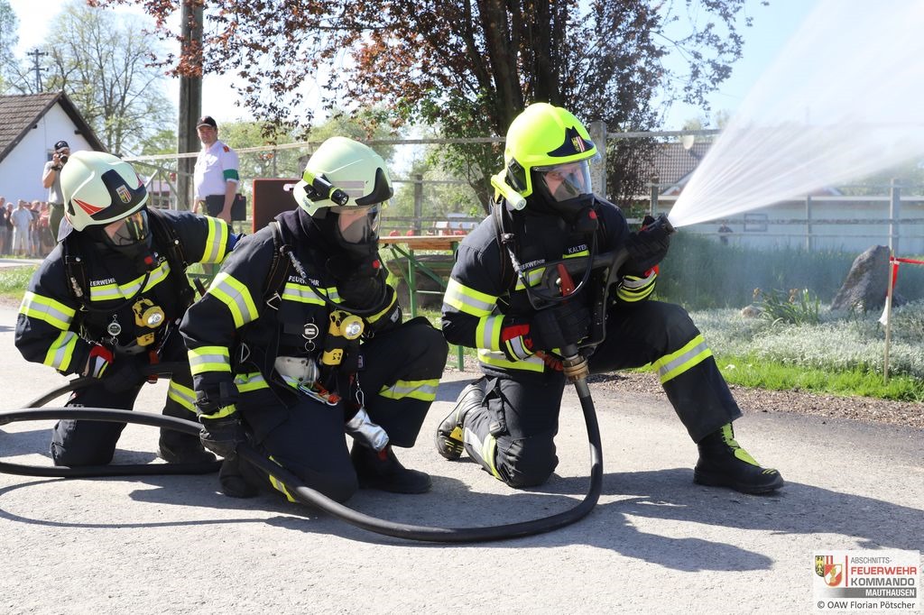 Erste Leistungsprüfung Branddienst im Bezirk Perg - Bezirk Perg